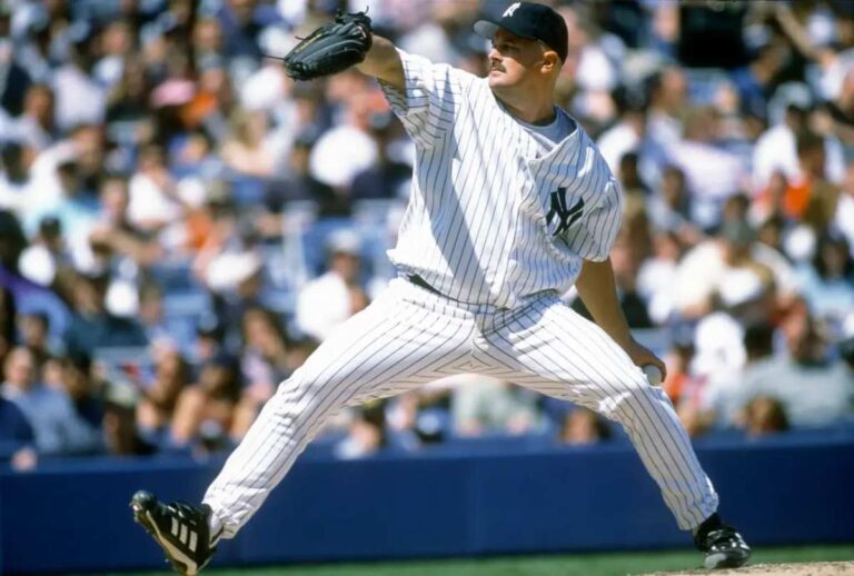 Ex-Yankees Pitcher David Wells Unveils Explosive Locker Room Clash With ...