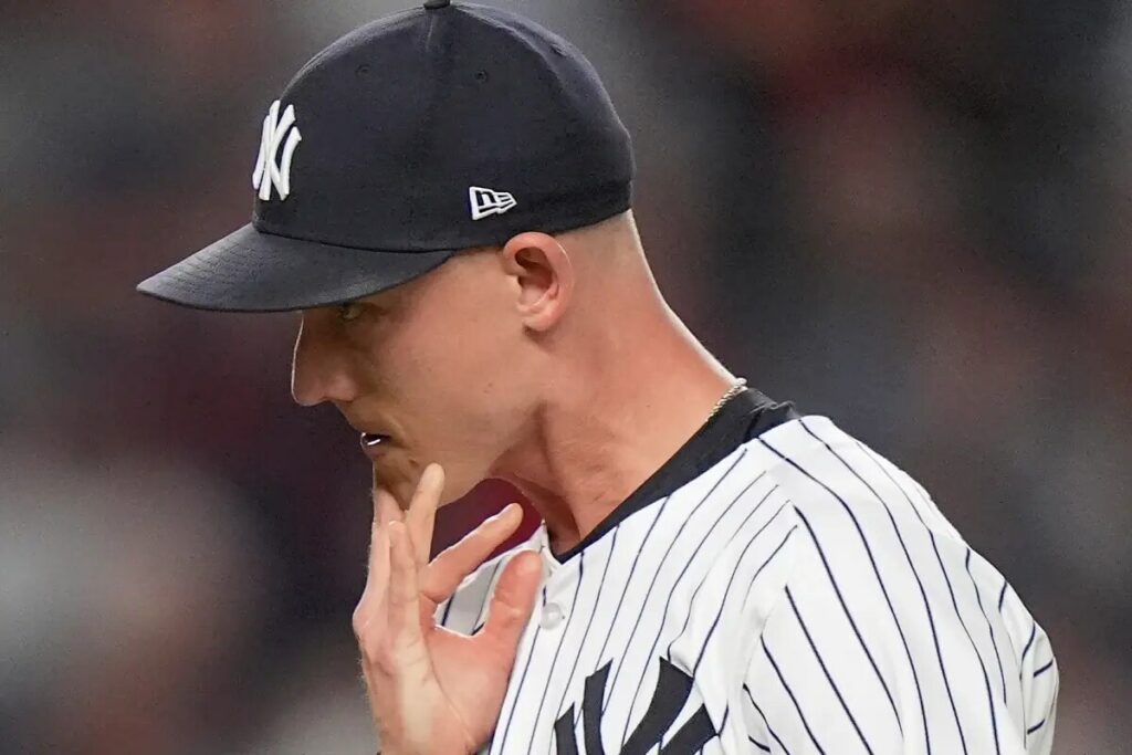 Yankees’ Bases-loaded 9th Dud A First In MLB Playoff History