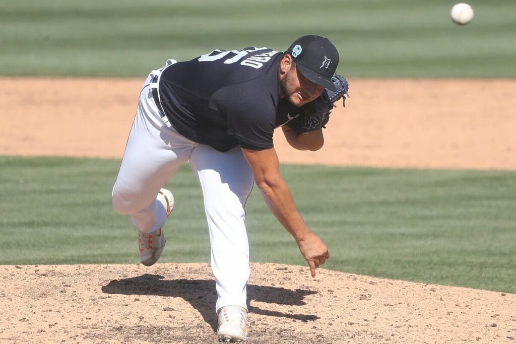 Who Is Kervin Castro, Yankees' New 40-man Name With MLB Shot?
