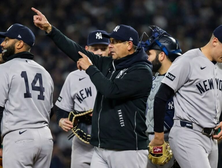 Boone’s Two Late-Game Call Raise Eyebrows After Yankees Defeat